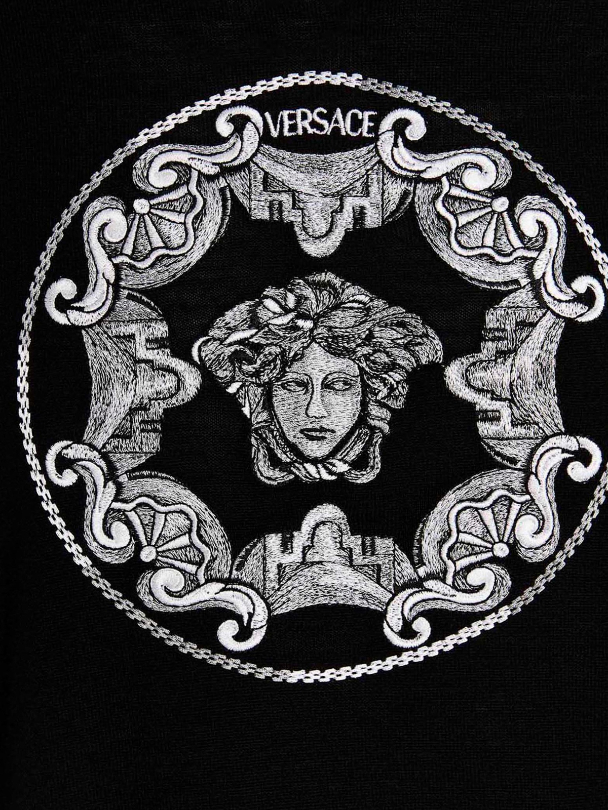Crew necks Versace - Logo embroidery sweater - 10062321A042501B000