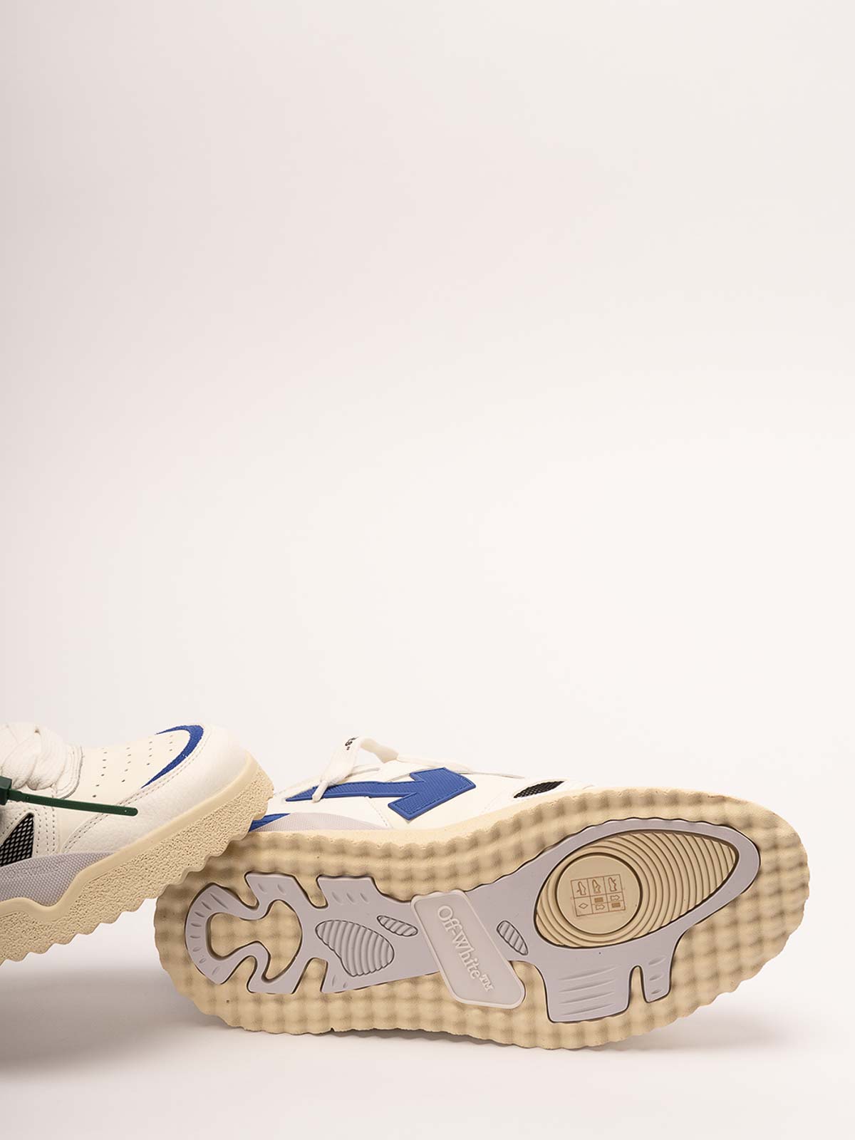 Off-White `sponge` leather mid-top sneakers | OMIA234F23LEA0010169