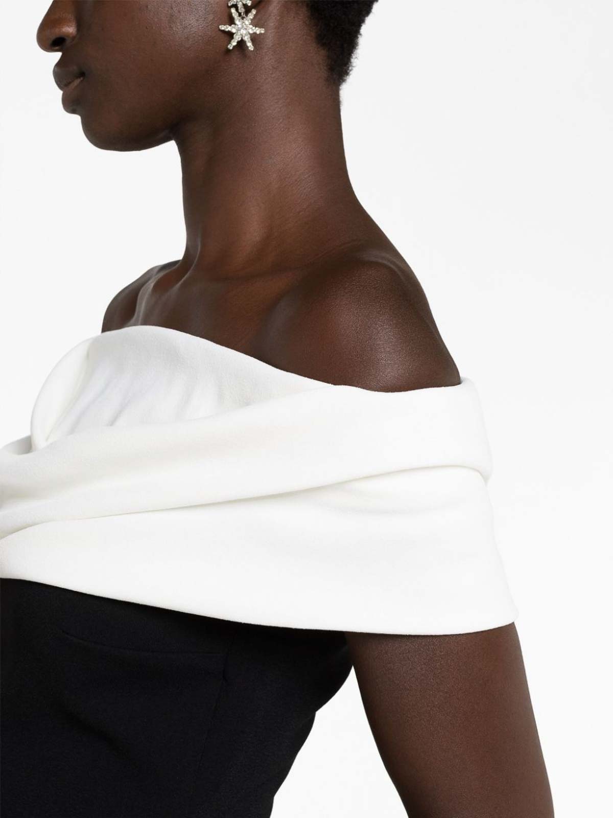 Maxi robe Solace London - Maxi Robe - Beige - OS37018WOVENCREPECREAMBLACK