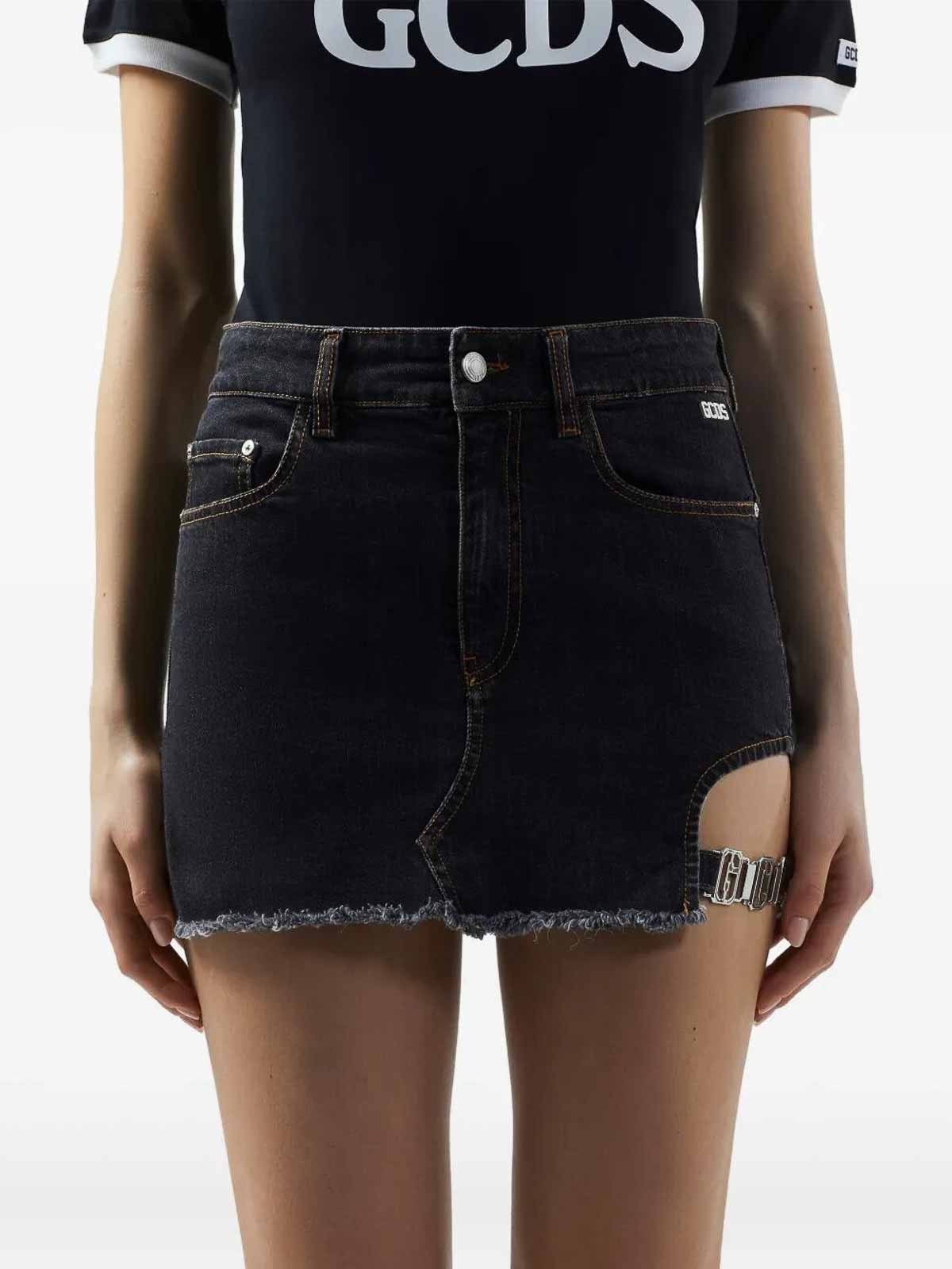 Gcds Bold Metal Logo Denim Mini Skirt - Black | B1CW3205DA099