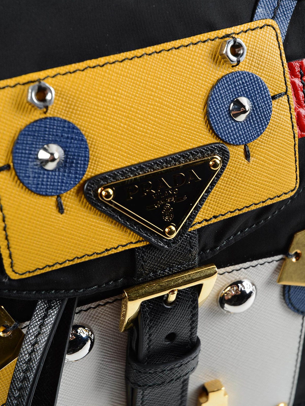Prada Robot motif backpack - Black - Women | 1BZ032ELTVO8OQ5I