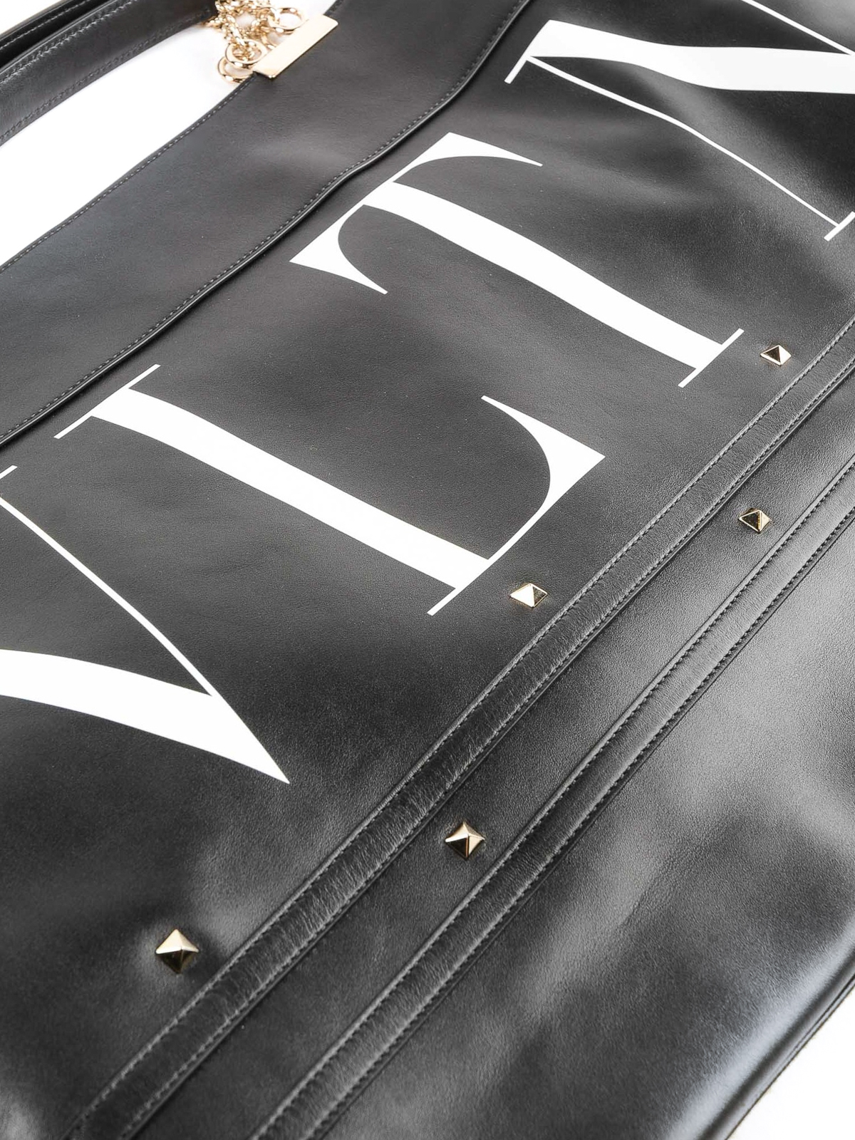 Valentino Garavani VLTN black leather envelope shoulder bag ...